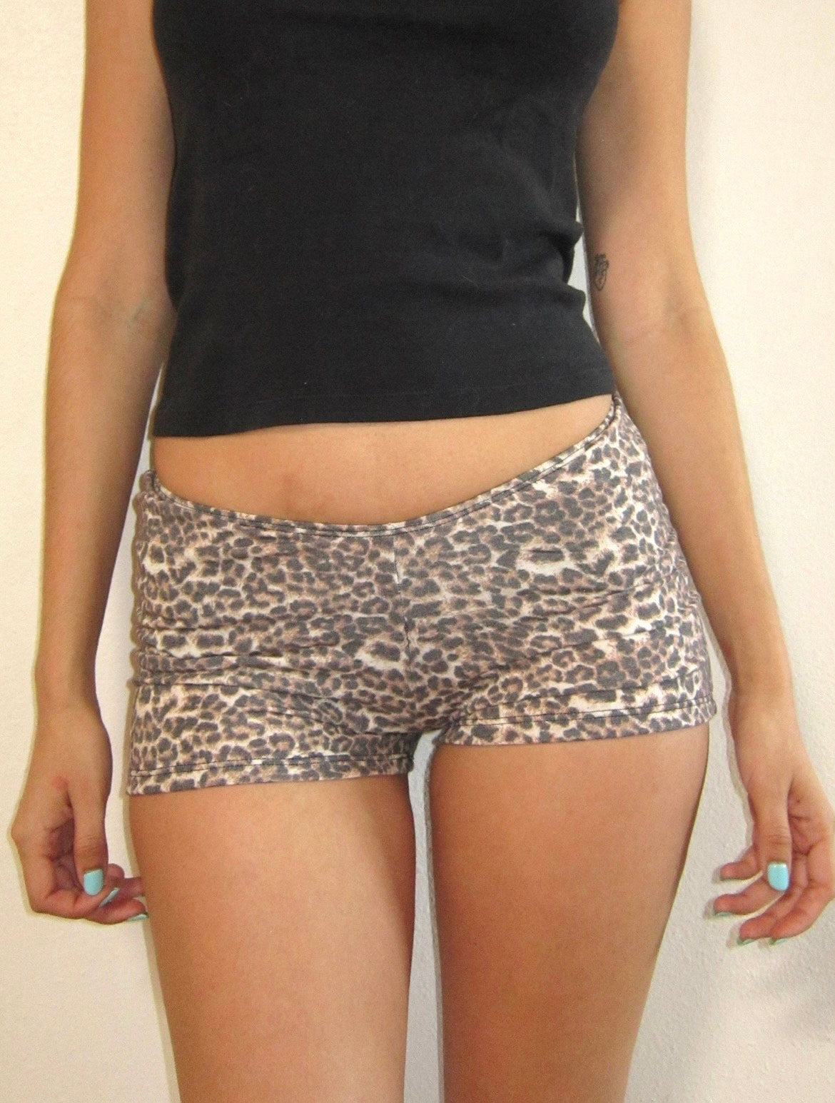 bottoms – CHERRY KNOTS